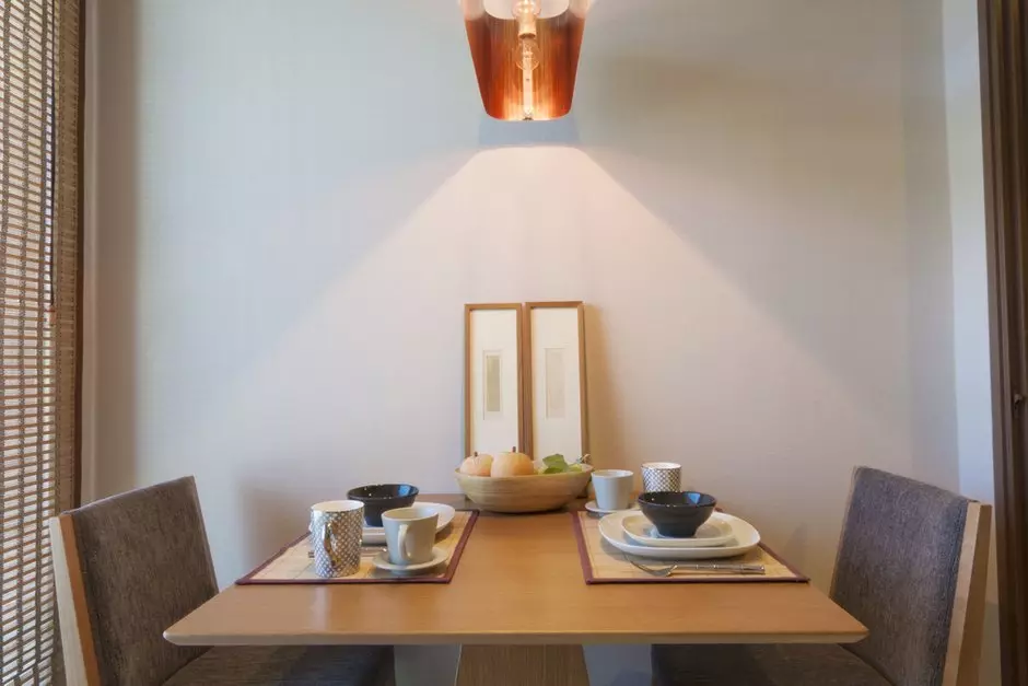 Foto: Keuken en eetkamer in moderne stijl, interieur, huis, meubels en licht, tafel, vintage - Foto