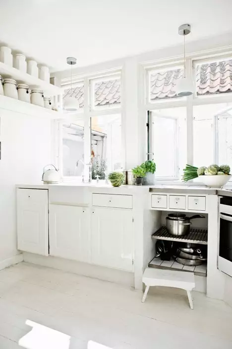 Foto: Keuken en eetkamer in Scandinavische stijl, accessoires, interieurkamers, decor - Foto