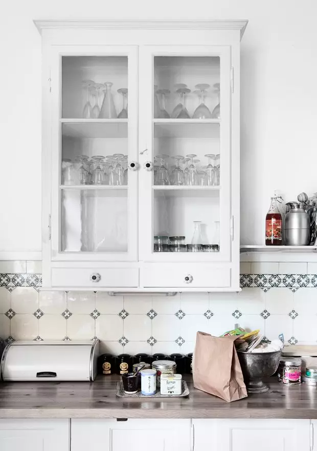 Foto: Keuken en eetkamer in Scandinavische stijl, accessoires, interieurkamers, decor - Foto