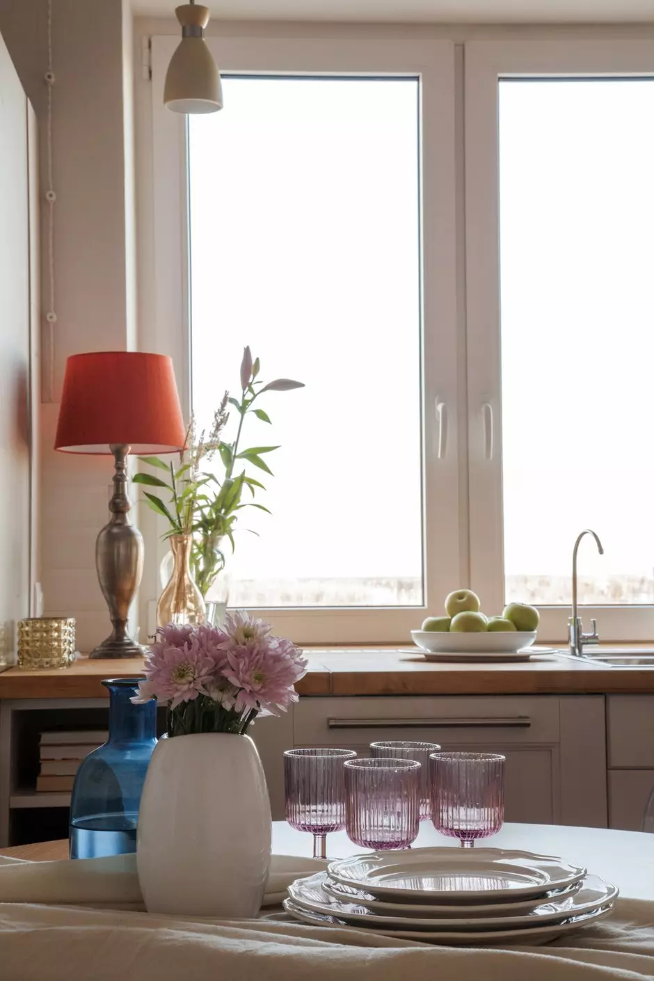 Photo: cuisine et salle à manger dans le style moderne, appartement, projet de la semaine, Saint-Pétersbourg, maison de panel, 2 pièces, 60-90 mètres, Svetlana Melnikova, Ivan Melnikov - Photo