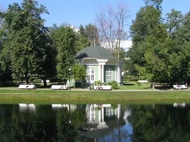 Summer in the city: 5+ most beautiful parks of Moscow with a rich history