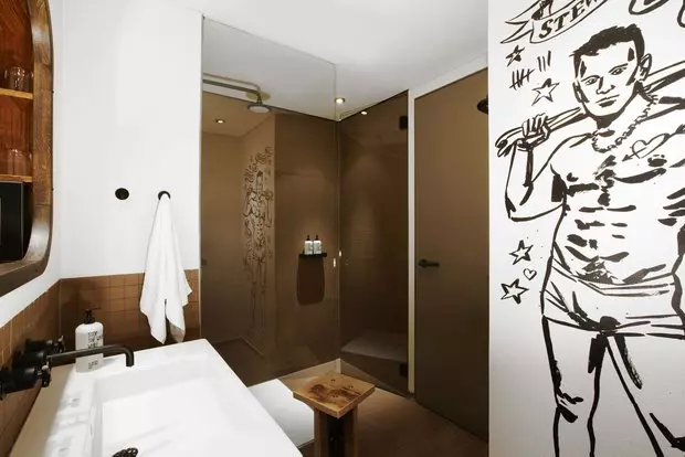 Foto: Bagno in stile moderno, hotel, guida - Foto