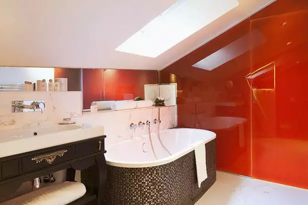 Foto: Baño en estilo moderno, dormitorio, francia, casas y apartamentos, lugares de la ciudad, hotel - Foto