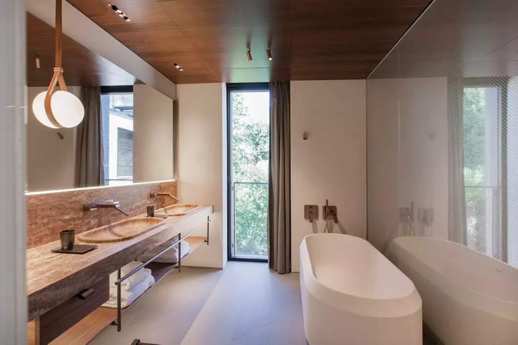 Foto: Bagno in stile moderno, hotel, Philip Stark, Jean-Louis Denio, Kelly Hoppen, Jonathan Adler, # progetti esclusivi, Patricia Urkiola - Foto