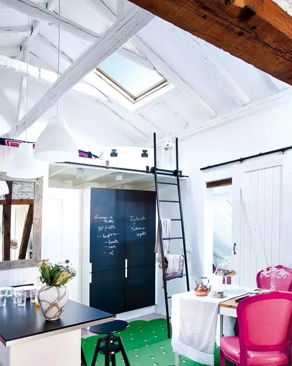 How to equip a penthouse from an old attic