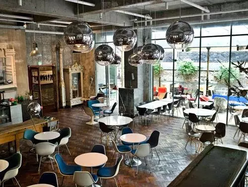 Foto: Gaya Modern, Eames, Tom Dixon, Rumah dan Apartemen, Tempat Perkotaan, Makanan, London, New York, Restoran, Stockholm, Kafe dan Restoran - Foto