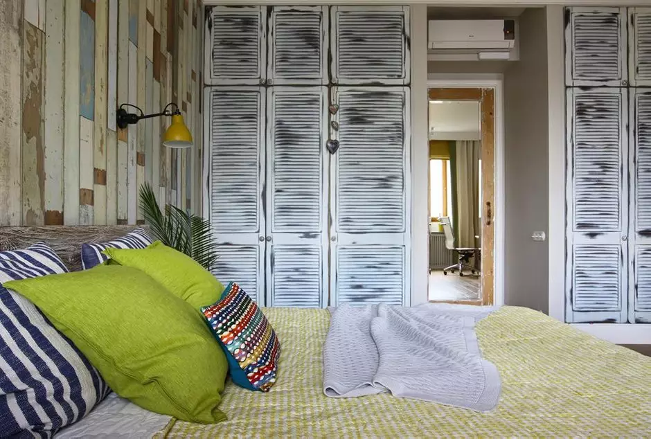 Foto: Bilik tidur dalam gaya Provence and Country, Apartment, Project of the Week, Moscow, Ekaterina Blokhin, Anton Korneev, Bengkel Design Korneev, Stalinka, 2 bilik, 60-90 meter, _video, TV, Reka bentuk Korneev - Foto