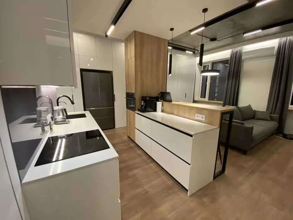 Foto: Kombuis en eetkamer in die styl van moderne, woonstel, projek van die week, 2 kamers, 40-60 meter, domklik, Sberbank versekering, Sber, red - foto