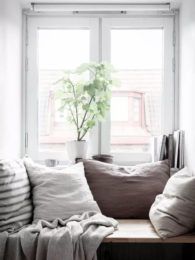 Foto: Decoración escandinava, puntas, ventanas de plástico, cómo aislar las ventanas en el apartamento, Rehau, Casa segura, cómo hacer una casa cómoda - Foto