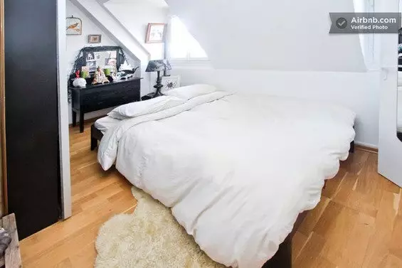 Foto: En stilo, la interna dekoracio, malgranda apartamento, apartamento, domoj kaj apartamentoj, Airbnb - Foto