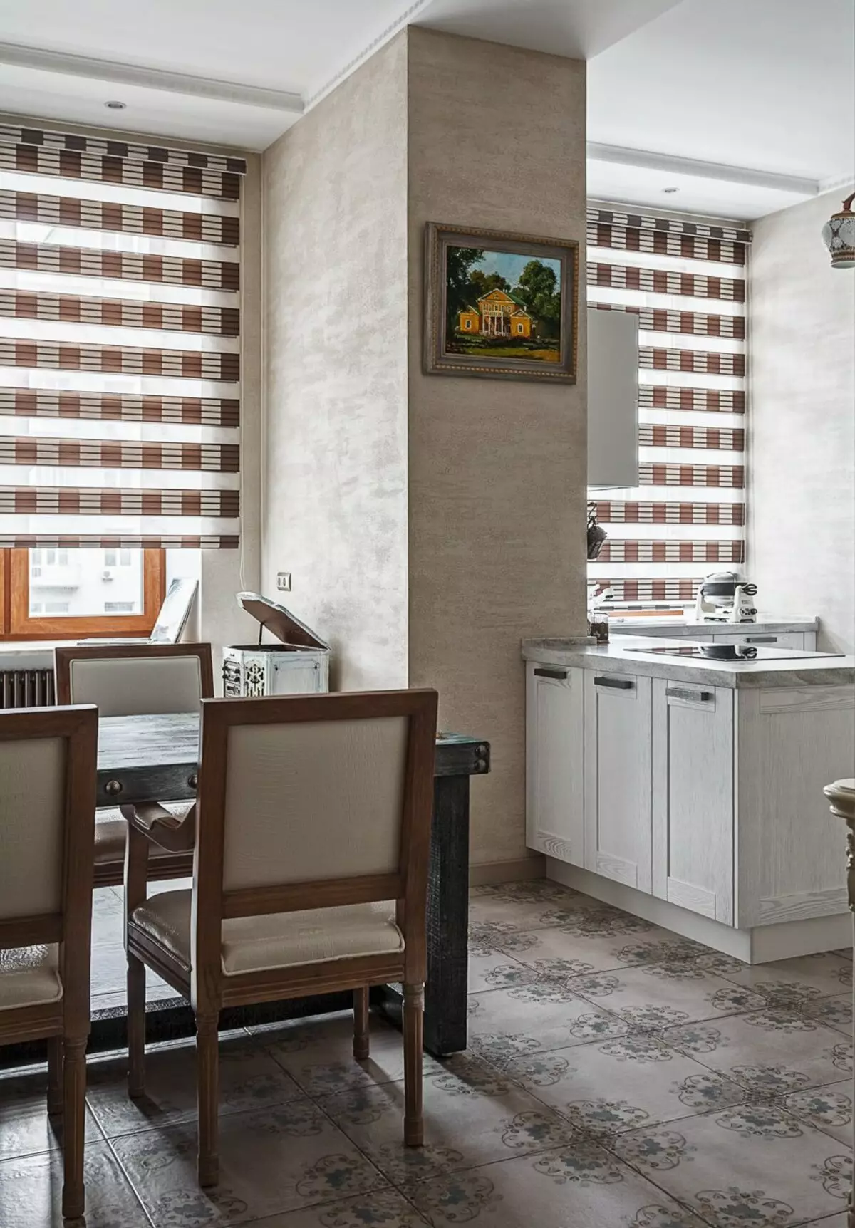 Photo: Kitchen and dining room in classic style, apartment, project of the week, Moscow, Sergey Krasyuk, ID Project, Old Foundation, house on the embankment, 3 rooms, more than 90 meters - Photo