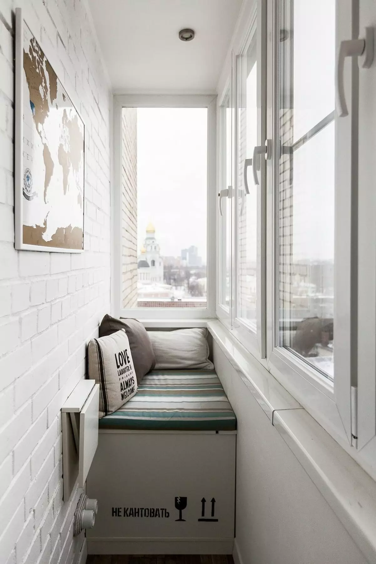 Mynd: Scandinavian Style Balcony, Leiðbeiningar, Elena Ivanova, Vera Tarlovskaya, Cartelle Design, Natalia Widewood, Olga Artemova, Anna Dobrovolskaya - mynd