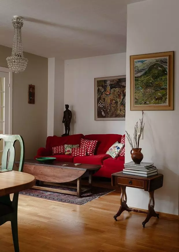 Foto: Wohnzimmer in der Provence und im Landhausstil, skandinavisch, modern, vielseitig, Inneneinrichtung, Wohnung, weiß, rot, grün, 2 Zimmer, 40-60 Meter - Foto