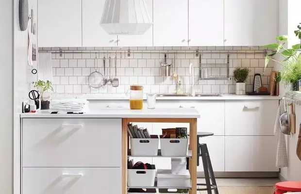 Foto: In stijl, ramen, vensterbank, gids, Scandinavisch interieur, Scandinavische motieven in het interieur, plastic ramen, Nikita Morozov, geometririum, IKEA, thuiswas, economische vloerafwerking, het regelen van Odnushki, hoe een interieur in loft stijl, decoratie te geven In de LoFte, Scandinavische stijl interieur, functionele Odnushka, hoe de vensterbank te gebruiken, hoe u ramen in het appartement, windscherm, P-30, arrangement van een-kamer appartement in P-30, ontwerp van typische Odnushki, gemeenschappelijk, Fouten tijdens het wassen, nieuwe catalogus IKEA 2016, Circus 28, IKEA 2016, hoe het wasproces te vergemakkelijken, vensterbank-aanrecht - foto