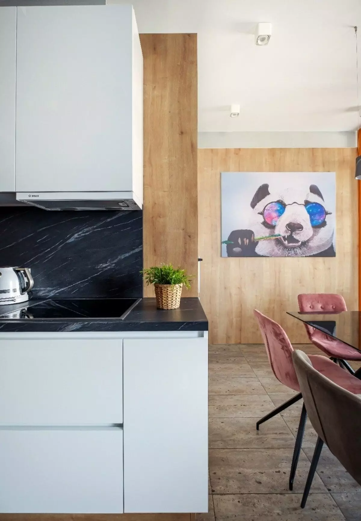 Foto: Keuken en eetkamer in de stijl van modern, appartement, project van de week, Moskou, Pavel Alekseef, Stalinka, 4 en meer, meer dan 90 meter, Svetlana Alekseefa - Foto