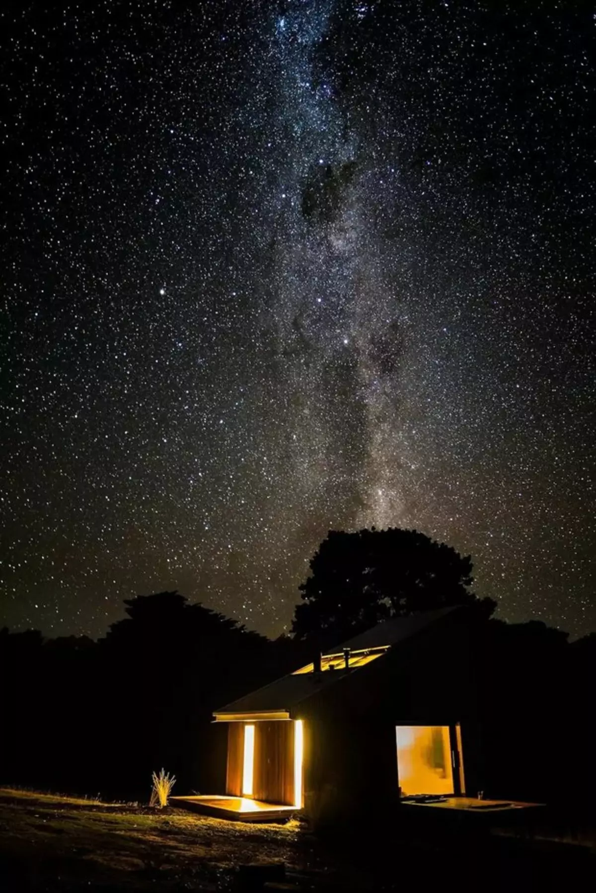 Foto: Wohnzimmer in modern, Australien, Minimalismus, Öko, Haus und Hütte bis zu 40 Meter - Foto