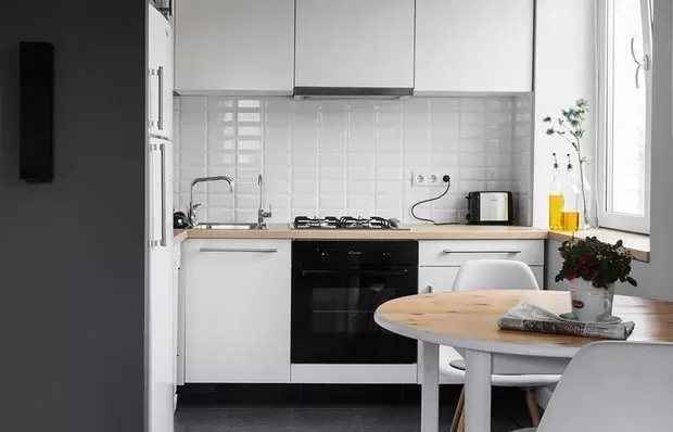 Foto: Ruang dapur dan ruang makan di Gaya Modern, Apartemen Kecil, Panduan, Encyclodpectia_malo-Barker - Foto