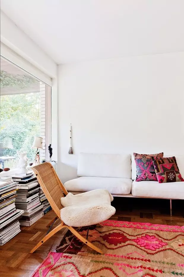 Photo: Living room in Scandinavian style, modern, interior decor, color in the interior, industry, news, market, carpet - Photo