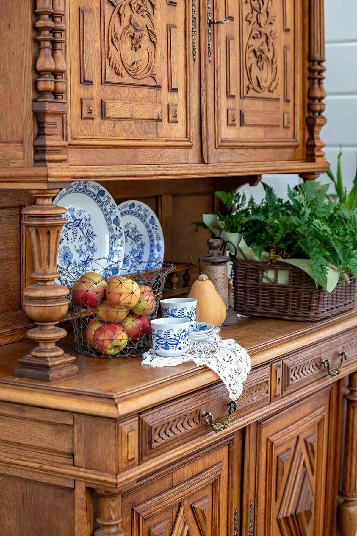 Foto: Keuken en ytkeamer yn Provence en Lânstyl, Klassyk, hûs, húsdwyk fan 'e wike, grien, regelje in hûs fan in bar, mear dan 90 meter, Maria NechaEva - foto