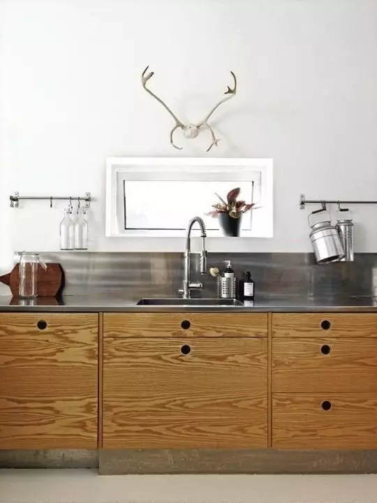 Foto: Dalam Gaya, Tips, Elena Bulagin, Cara Memilih Bahan Untuk Countertops, Meja Beton, Top Meja Stainless Steel, Ceramic Tile Countertop - Foto