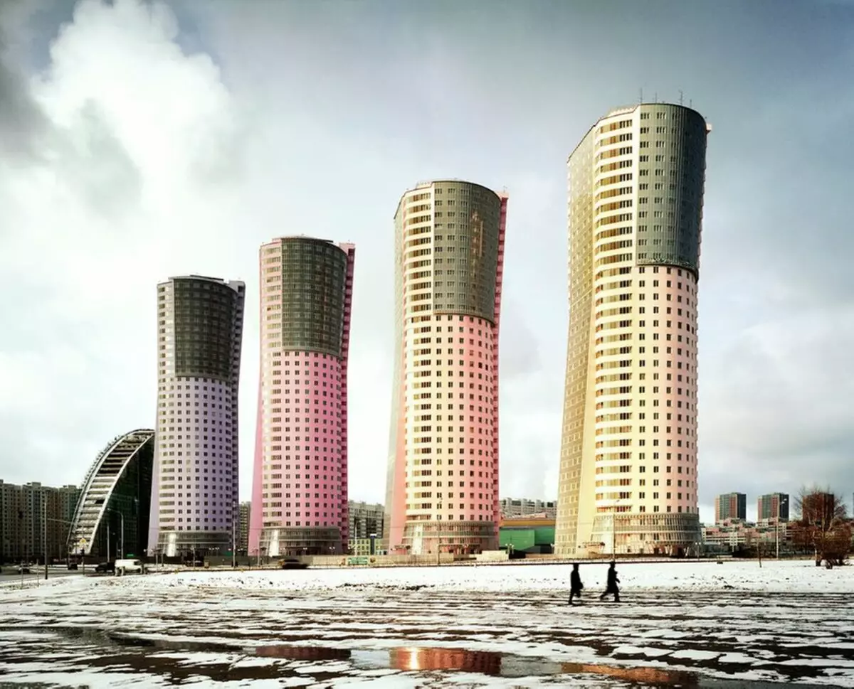 Foto: Në stilin, arkitekturën, udhëzuesin - photo