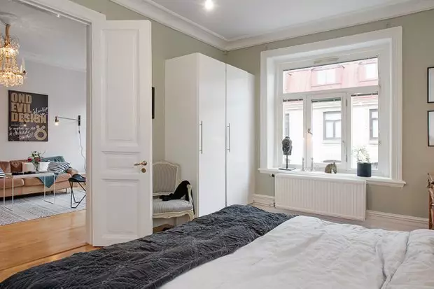 Photo: Bedroom in Scandinavian style, small-sized apartment, apartment, Sweden, color in the interior, houses and apartments, white - Photo