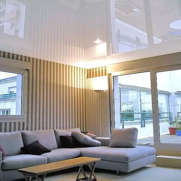 Foto: Kamar tamu ing gaya modern, apartemen cilik, interior kamar, tips, mirrors - foto