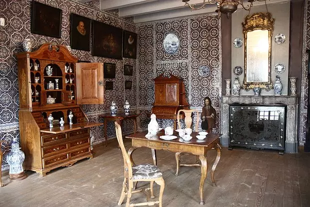 Foto: Në stilin, shtëpinë, arkitekturën, peizazhin, dekor, Moskë, shtëpi dhe vilë, prerje, pllaka në Kuskovo, koleksioni i porcelanit në Kuskovo, shtëpi holandeze në Kusko, pellg hollandez me Ura heqjen - Foto