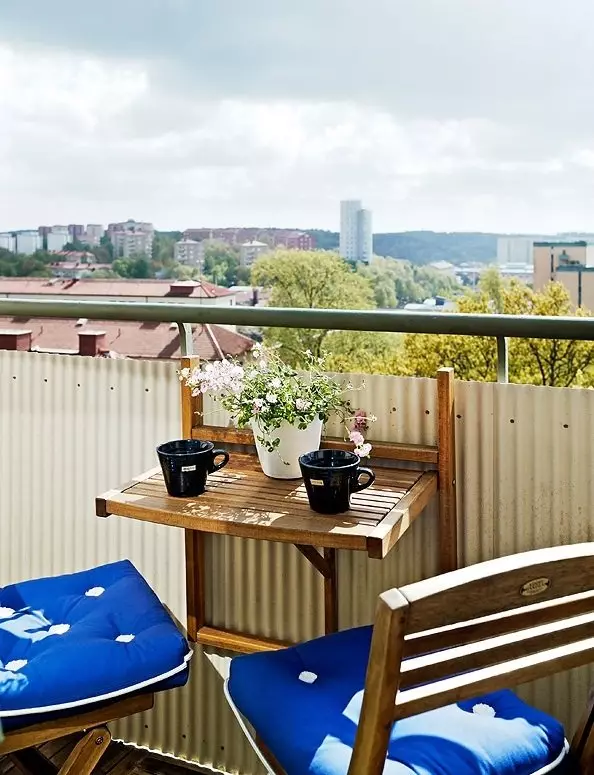 Zdjęcie: balkon w Prowansji i kraju, apartament, wystrój, wskazówki, jak wyposażyć mały balkon, pomysły na mały balkon, balkon wystrój - zdjęcie